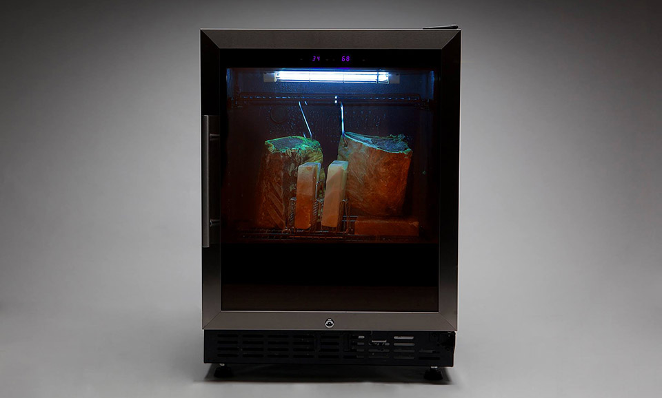 Steaklocker Dry Age System Brings Steakhouse Quality Home